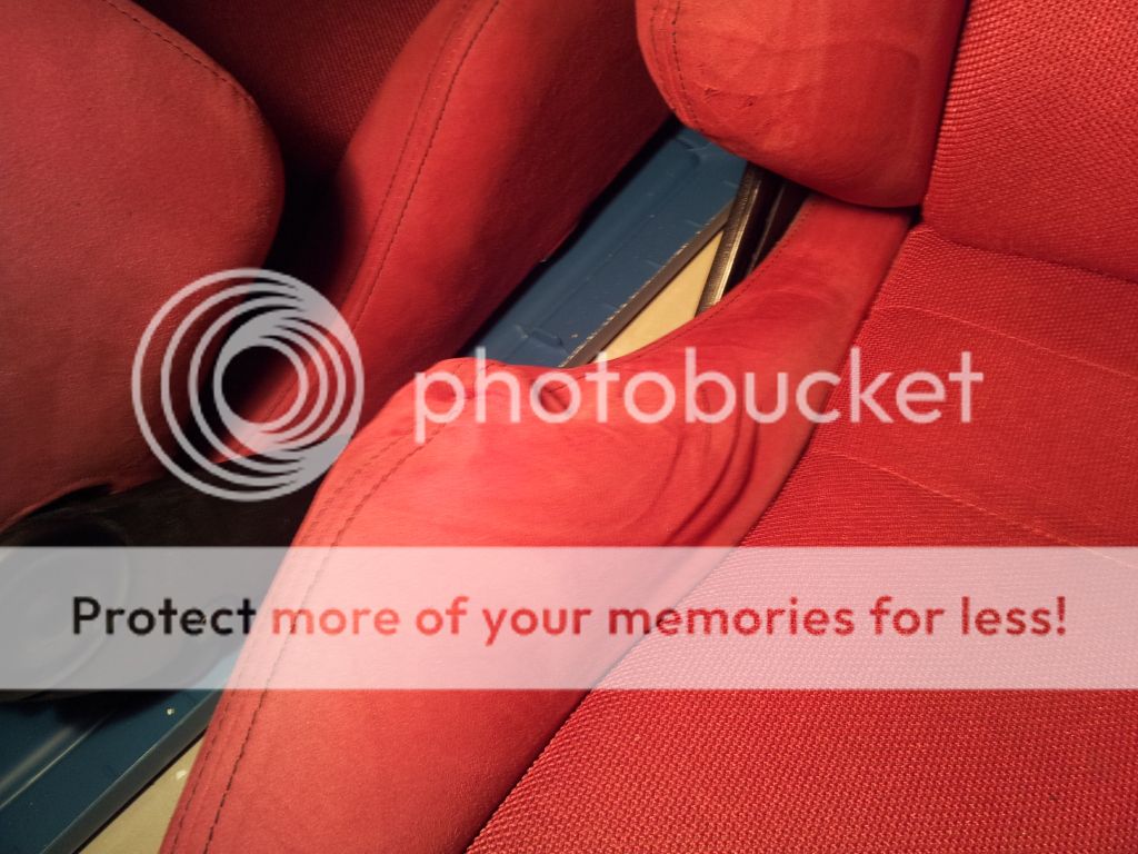 Canada - JDM DC5 Type R Red Recaro's / No Rails / 1000$ shipped to US ...